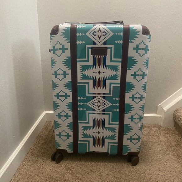 Pendleton | Bags | Pendleton Rolling Suitcase Southwestern Navajo Msrp ...